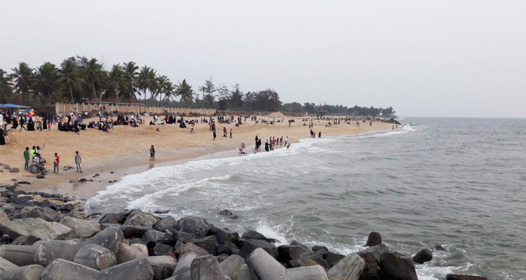 Ullal Beach Mangalore (Location, Activities, Night Life, Images, Facts ...