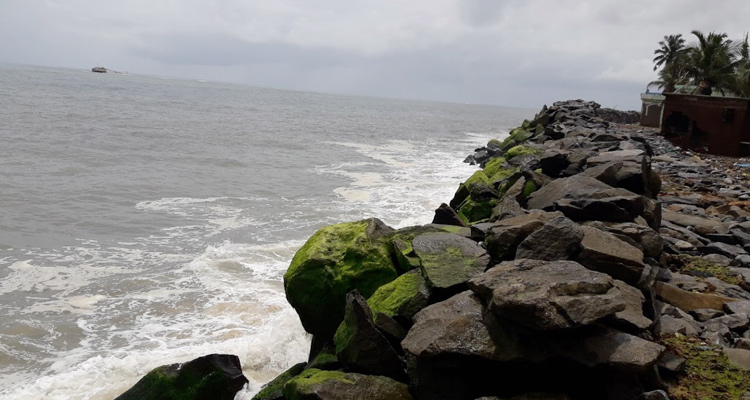 Ullal Beach Mangalore (Location, Activities, Night Life, Images, Facts ...